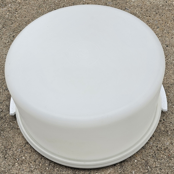 Tupperware | Kitchen | Tupperware Maxi Cake Taker | Poshmark